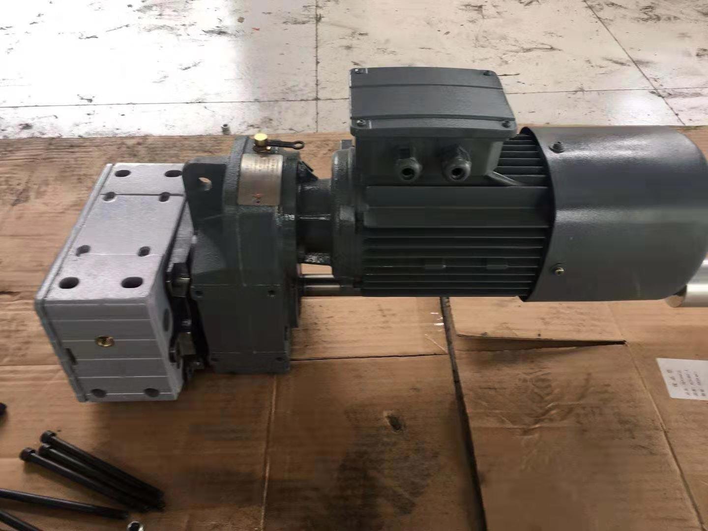 4 Sets DRS Wheel Sets to America - DFHOIST